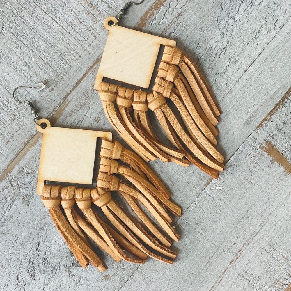 Buckskin Tan Oversized Leather Fringe Western / Bohem… - Gem